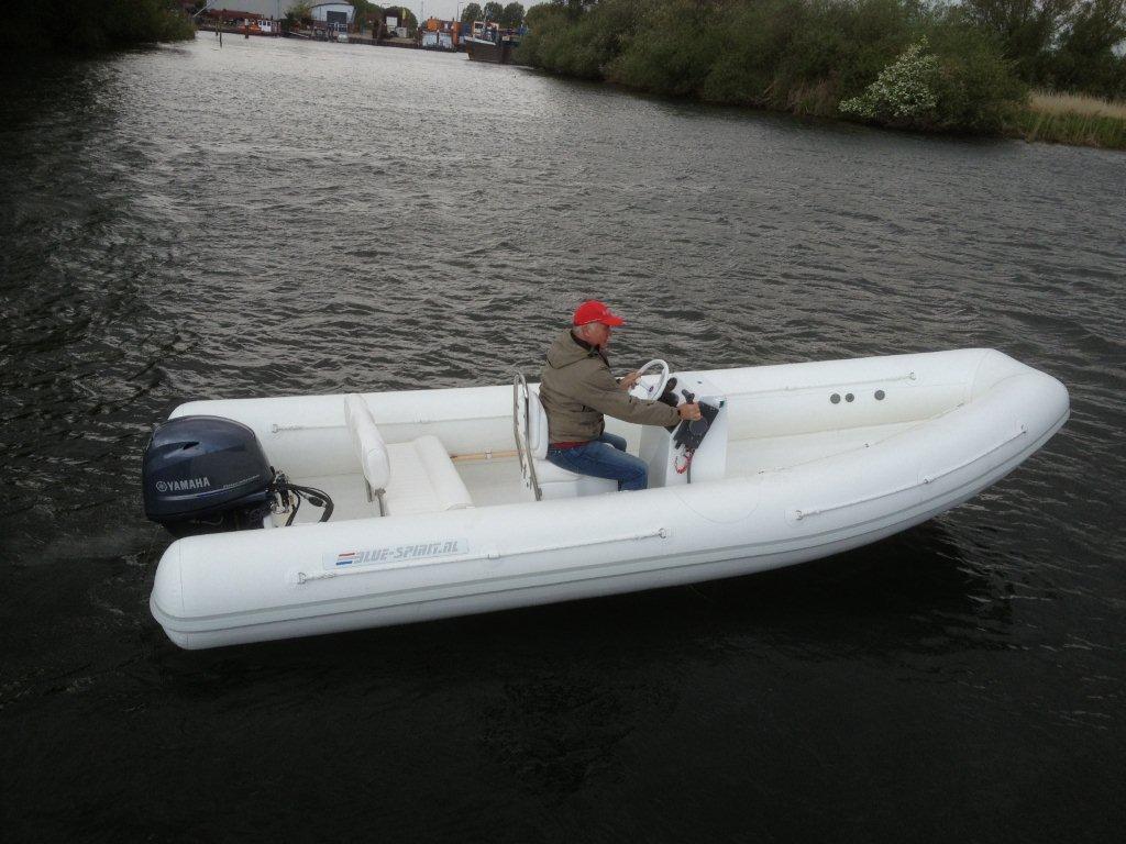 Gallery » Blue Spirit boats